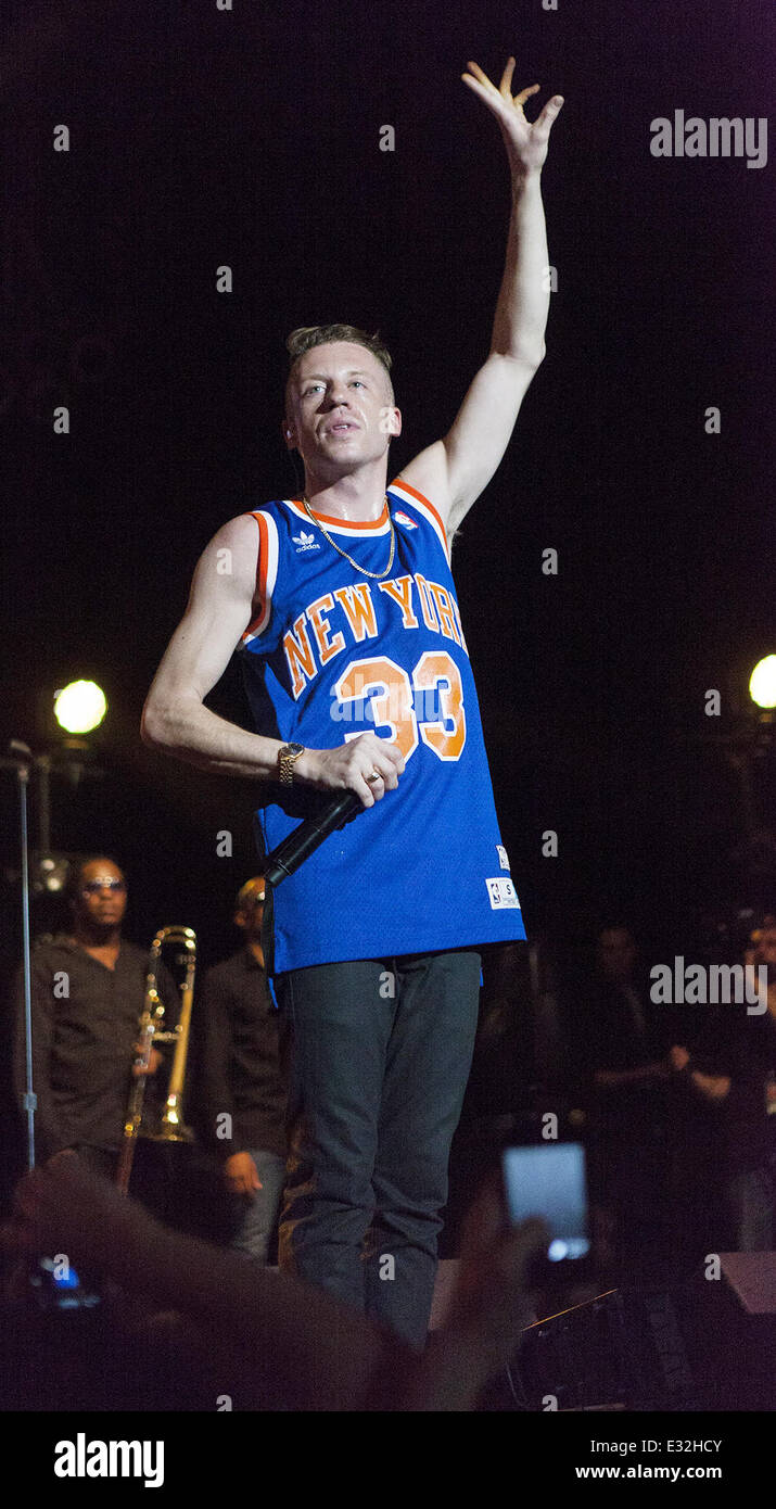 Macklemore & Ryan Lewis performing at Roseland Ballroom Featuring: Ben ... Macklemore & Ryan Lewis performing at Roseland Ballroom Featuring: Ben ...