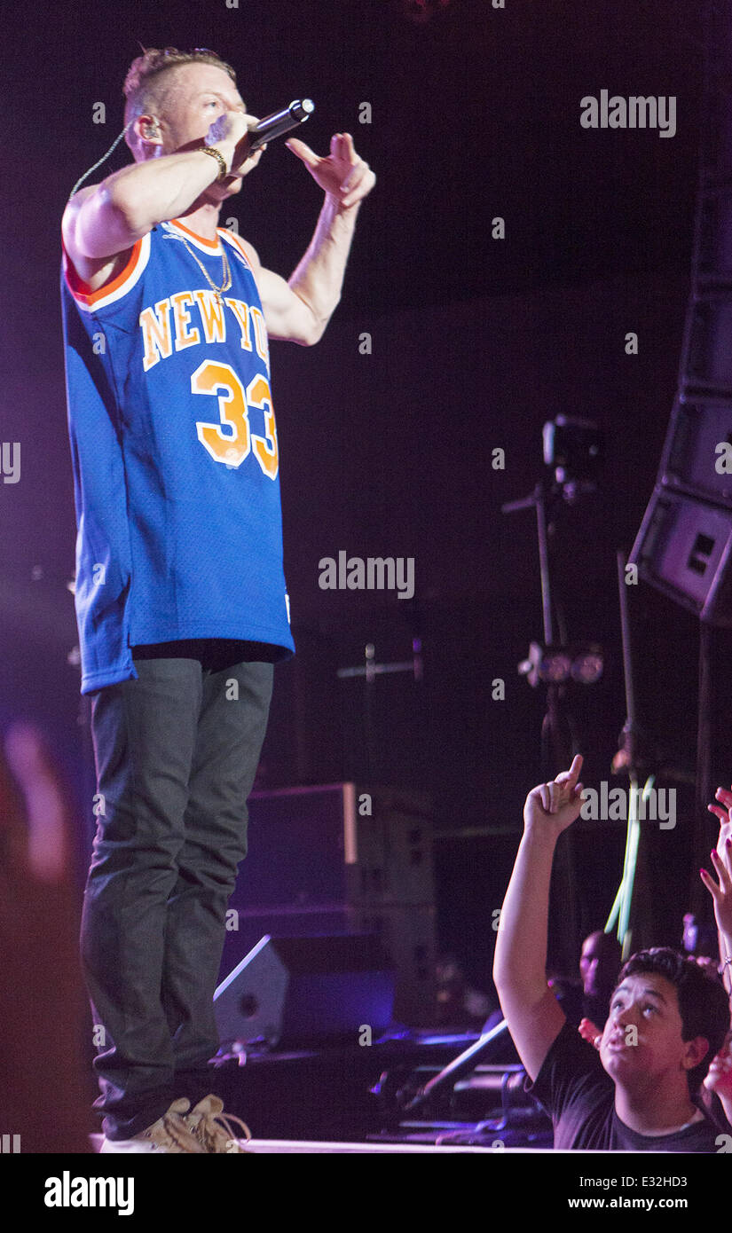 Macklemore & Ryan Lewis performing at Roseland Ballroom Featuring: Ben ... Macklemore & Ryan Lewis performing at Roseland Ballroom Featuring: Ben ...