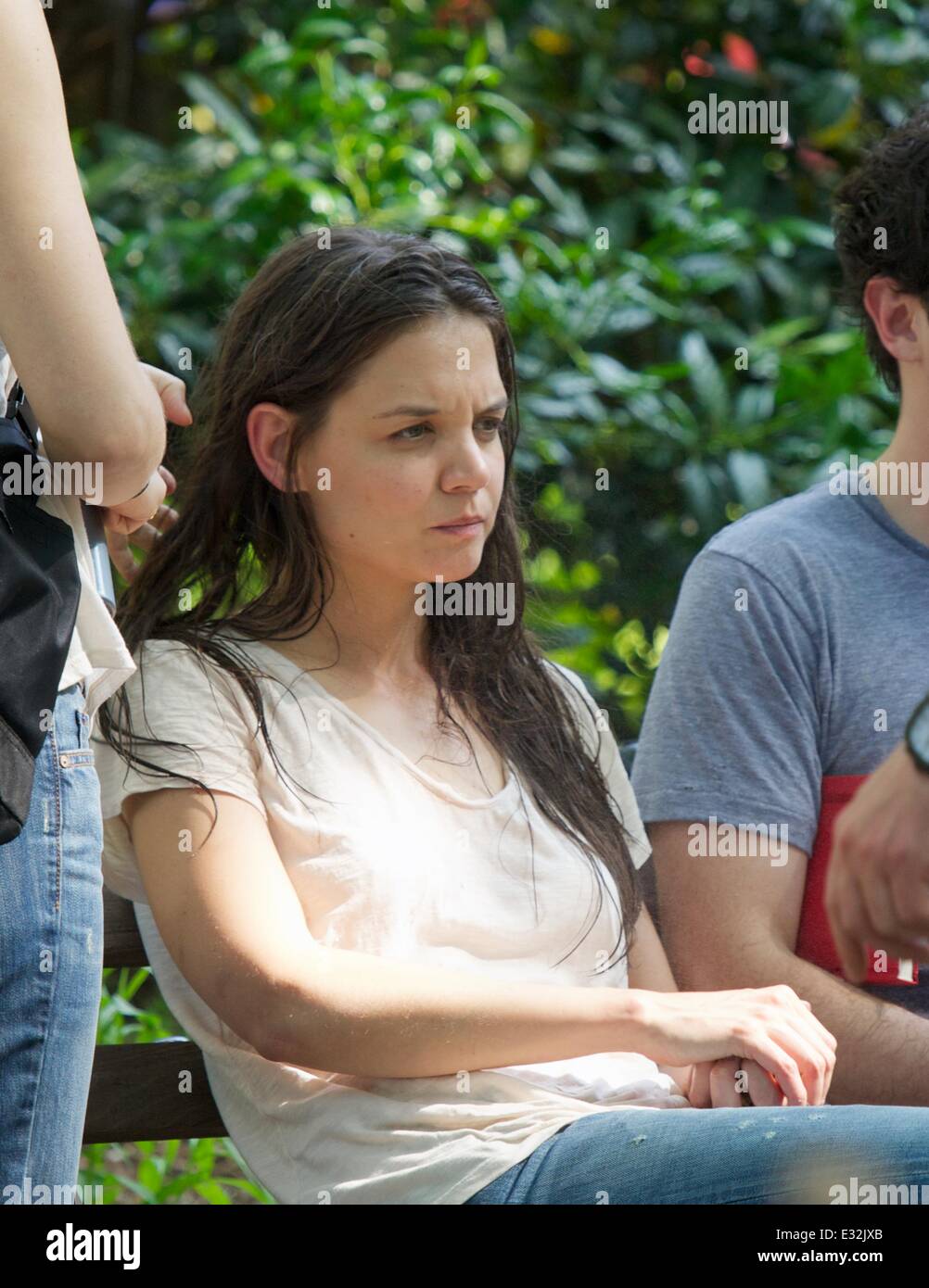 Luke Kirby and Katie Holmes are seen on the set of 'Mania Days' in ...