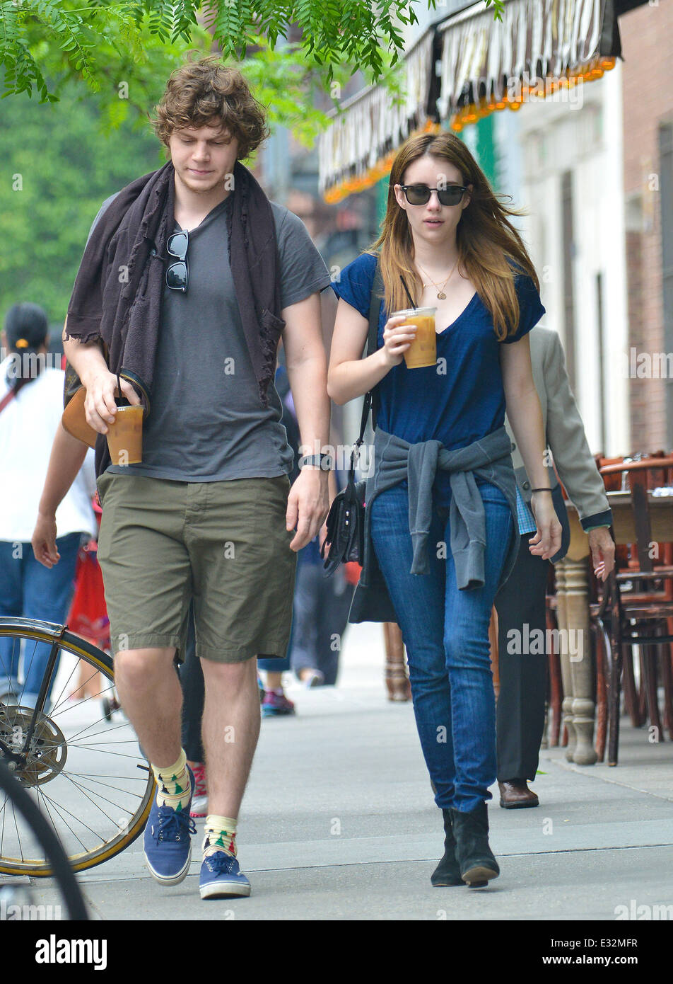Emma Roberts Boyfriend