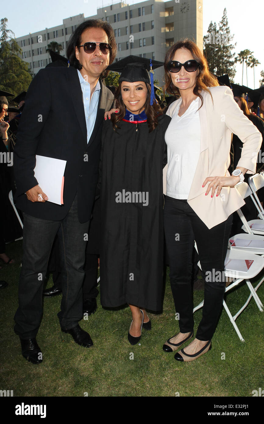 Eva Longoria Graduates with A Master’s degree in Chicano studies with ...