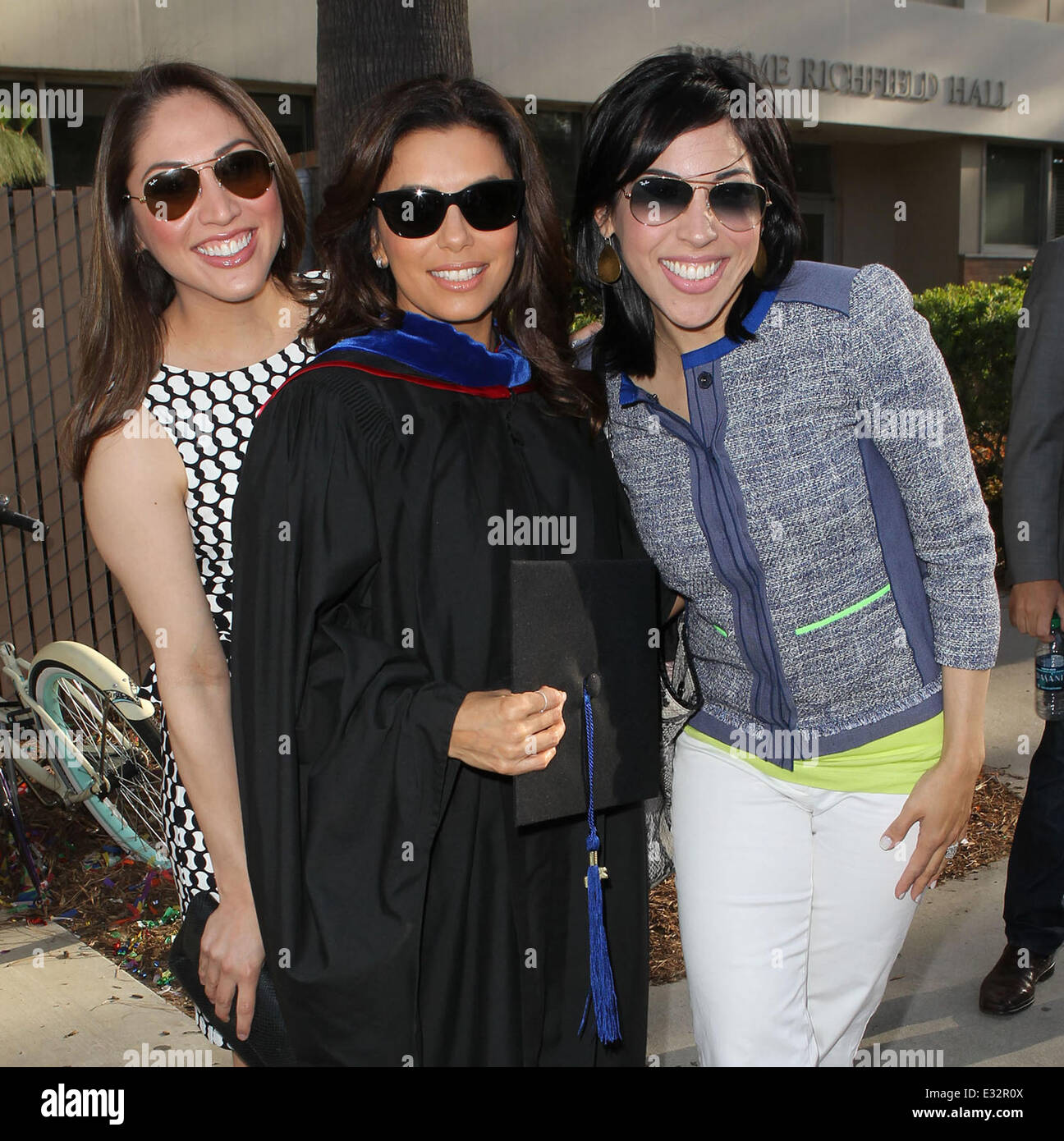 Eva longoria graduates masters degree hi-res stock photography and ...
