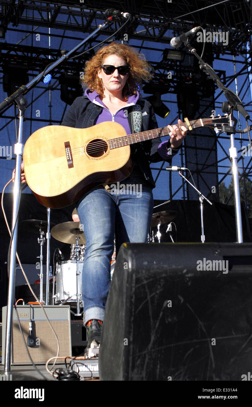 Kathleen edwards hi-res stock photography and images - Alamy