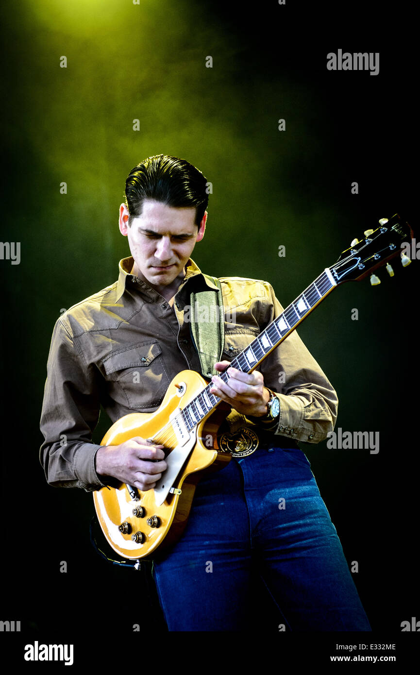 Toronto, Ontario, Canada. 21st June, 2014. Guitarist AUSTIN JENKINS ...