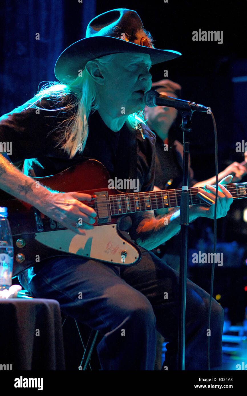 Johnny winter concert hi-res stock photography and images - Alamy
