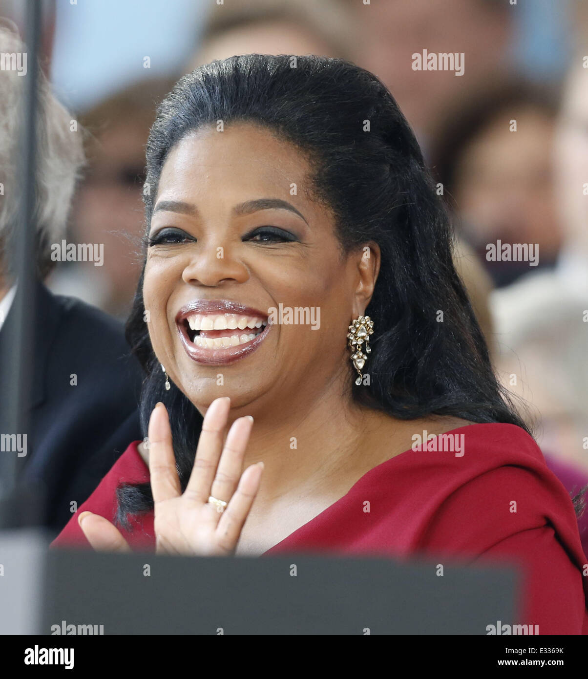 Oprah Winfrey delivers the commencement speech at Harvard University's ...
