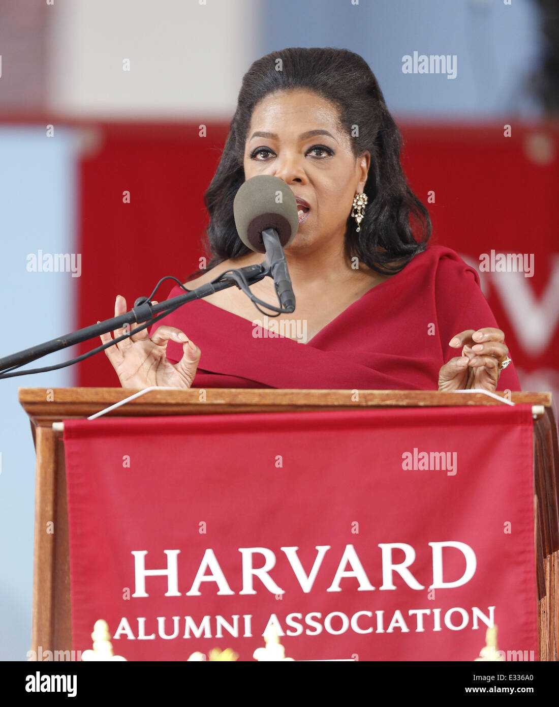 Oprah Winfrey delivers the commencement speech at Harvard University's ...