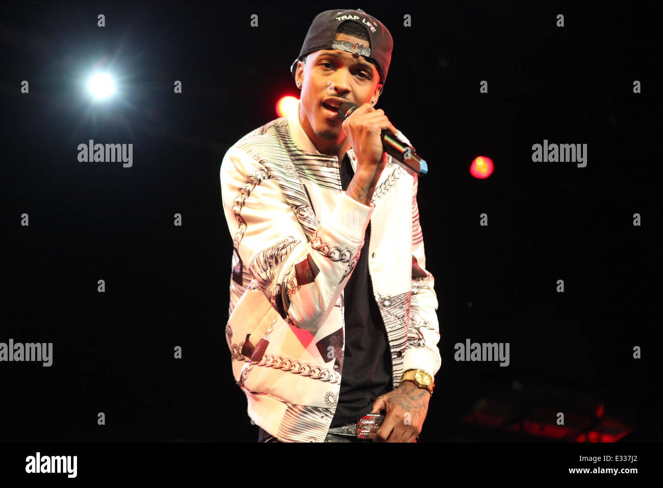 August alsina hi-res stock photography and images - Alamy