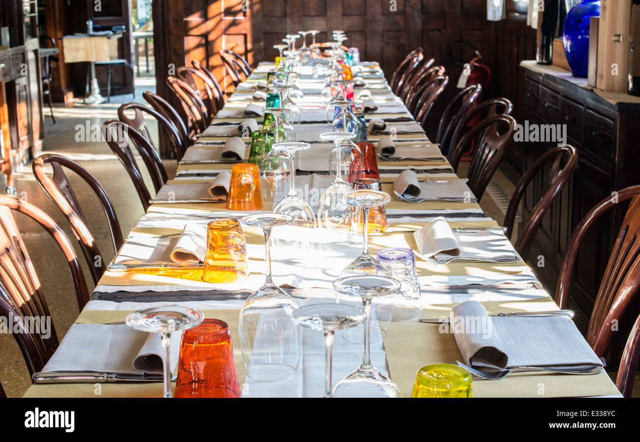 Italian restaurant interior hi-res stock photography and images - Alamy Italian restaurant interior hi-res stock photography and images - Alamy