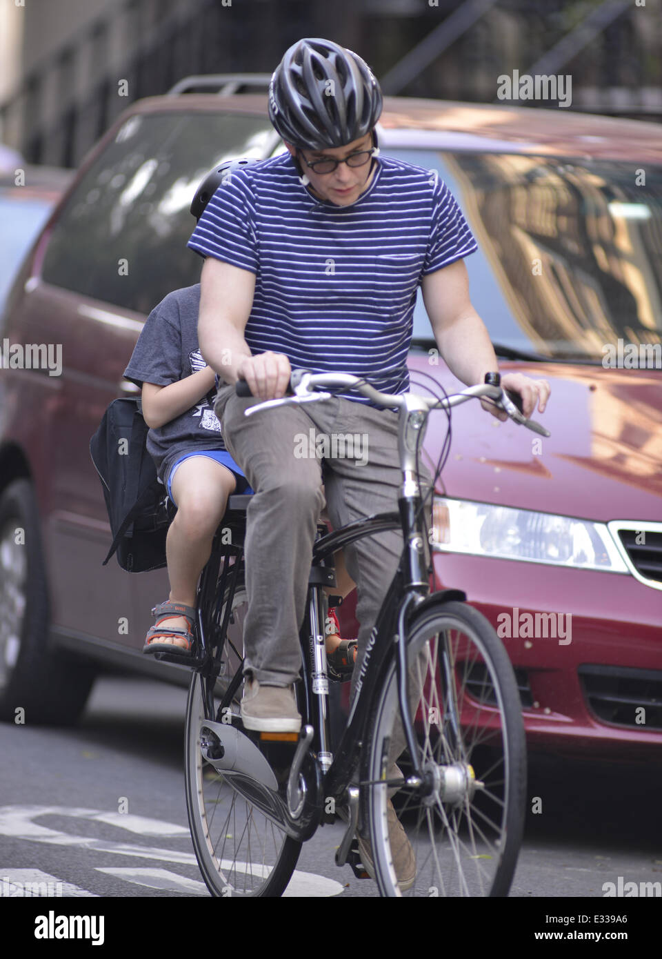 Matthew Broderick takes his son James Broderick to school while his ...
