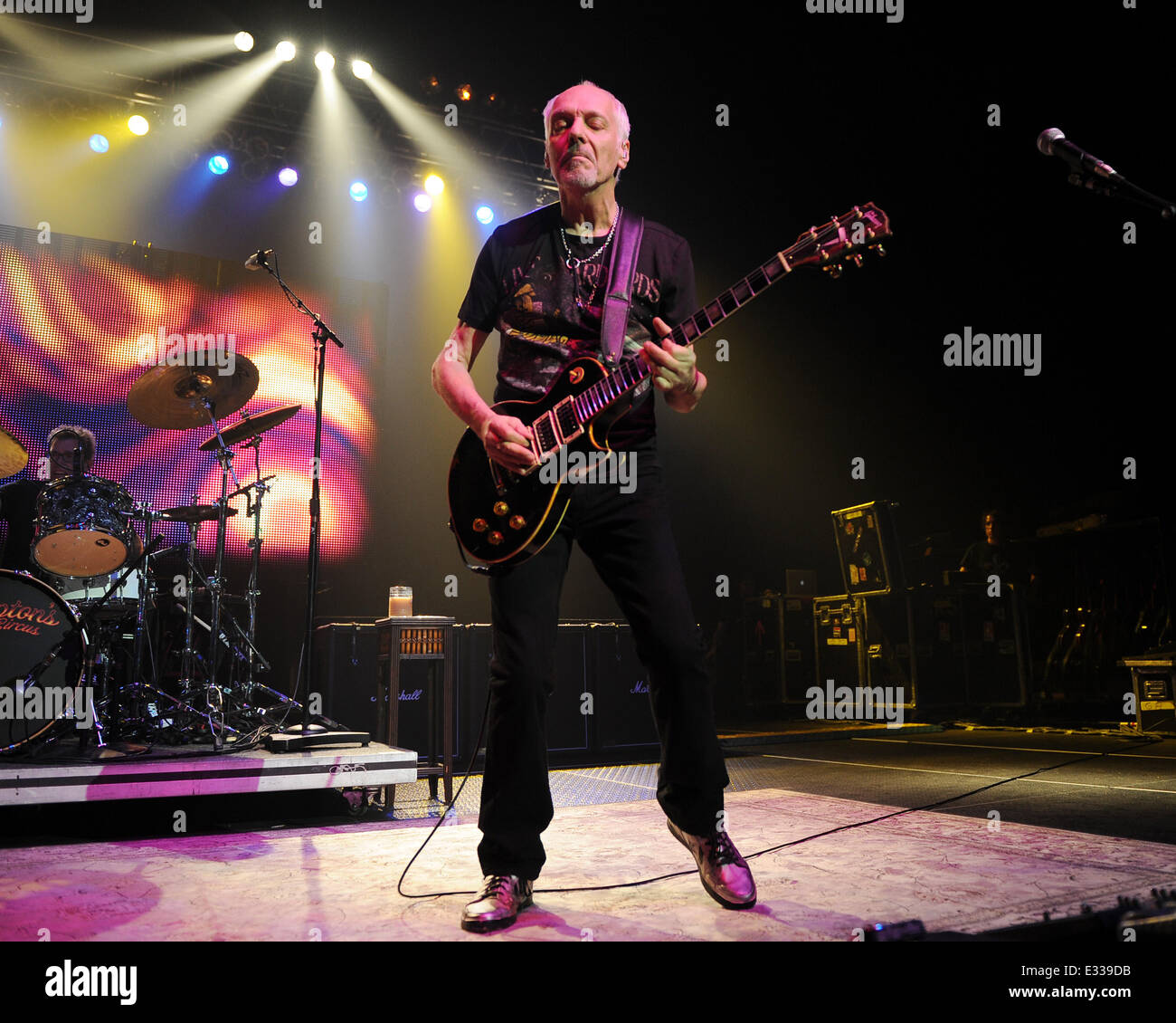 Peter frampton 2013 hi-res stock photography and images - Alamy