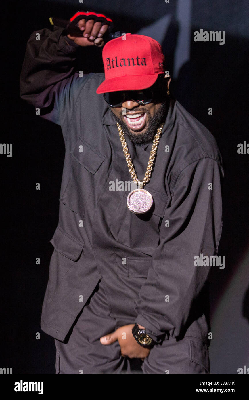 113 rap hi-res stock photography and images - Alamy