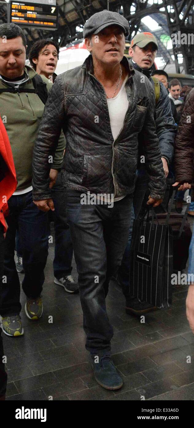 Bruce Springsteen arrives at Milan Central train station ahead of his ...