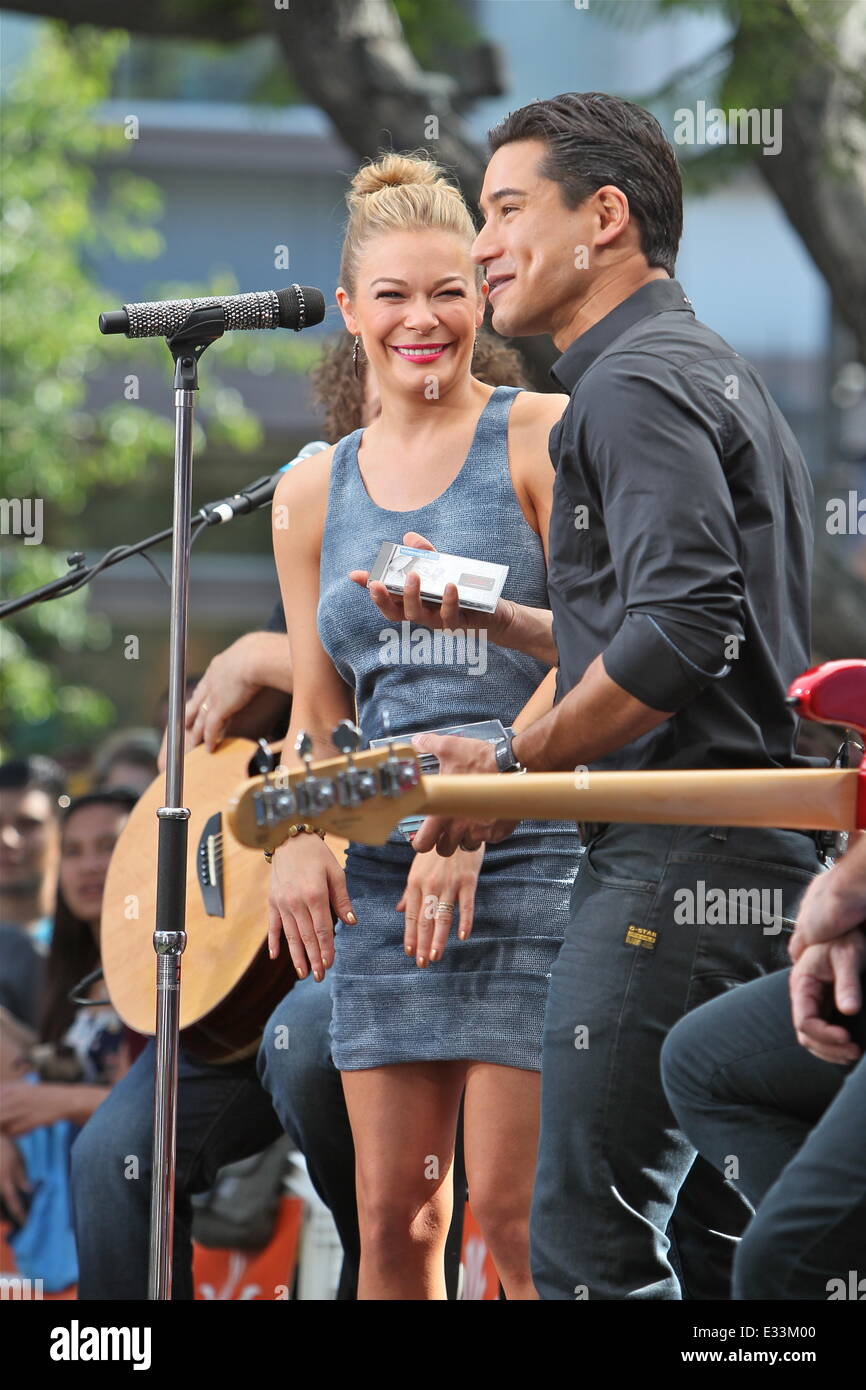 LeAnn Rimes at The Grove for an appearance on entertainment news show ...