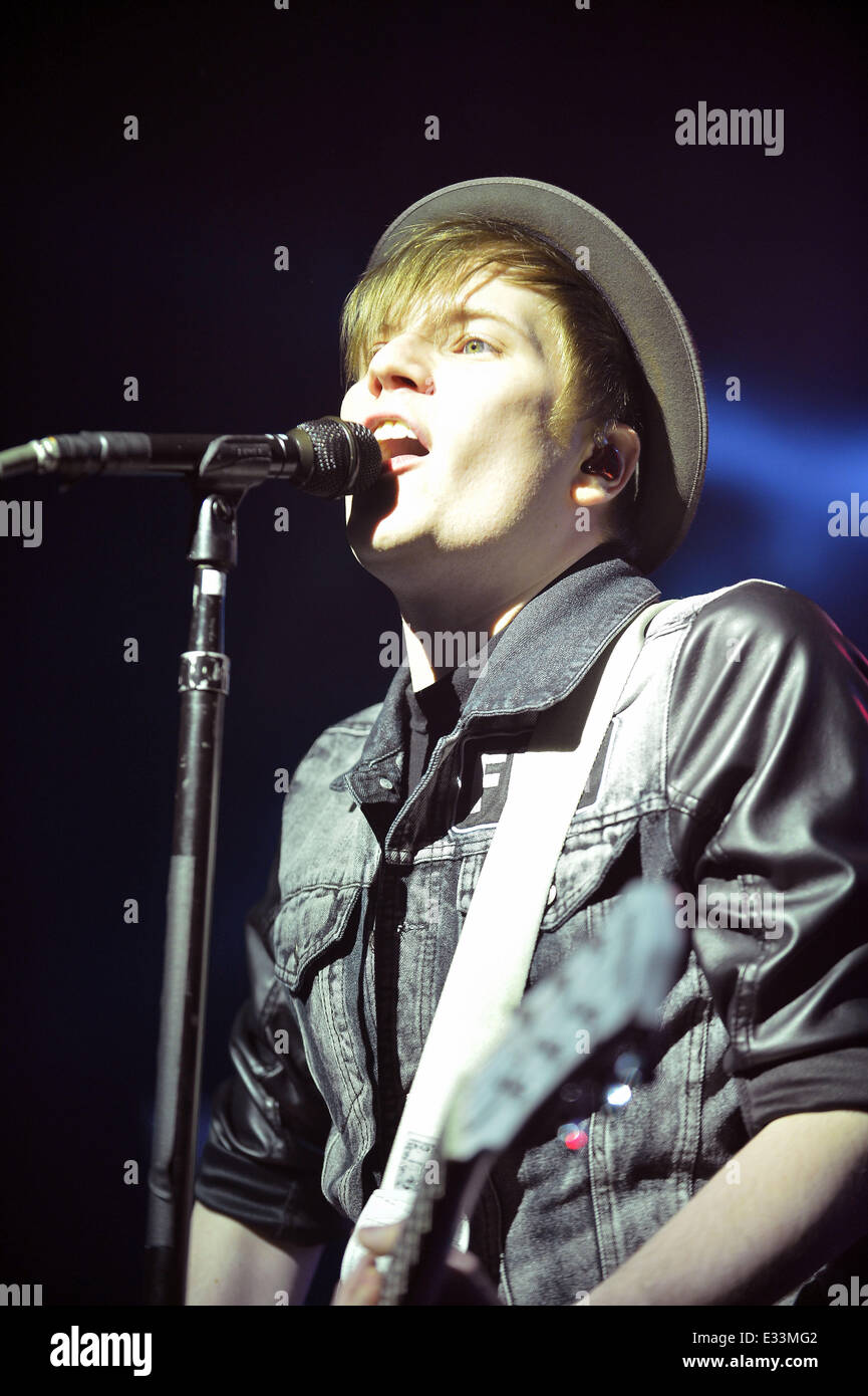 Rock band Fall Out Boy performs at the Jackie Gleason Theater Featuring ...