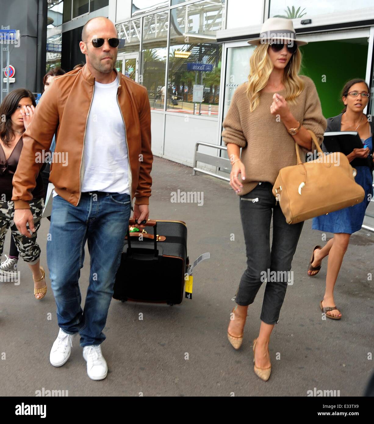Jason Statham and girlfriend Rosie Huntington-Whiteley arrive at Nice ...