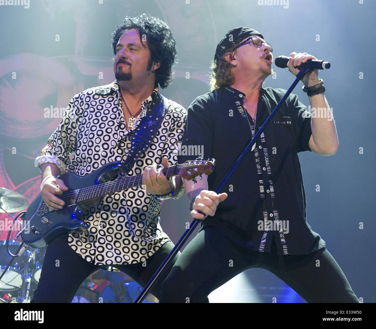 Toto band hi-res stock photography and images - Alamy