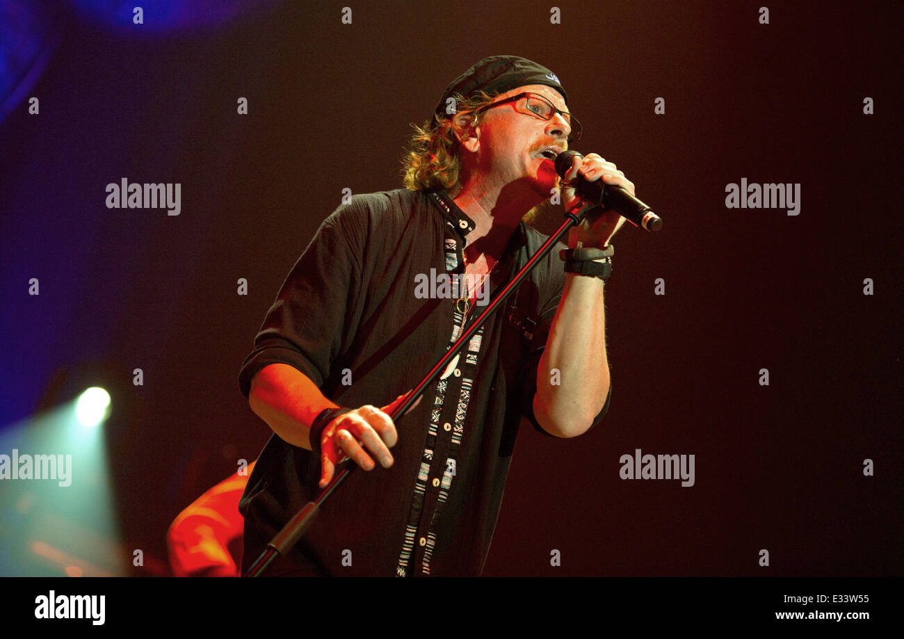 Joseph williams toto hi-res stock photography and images - Alamy
