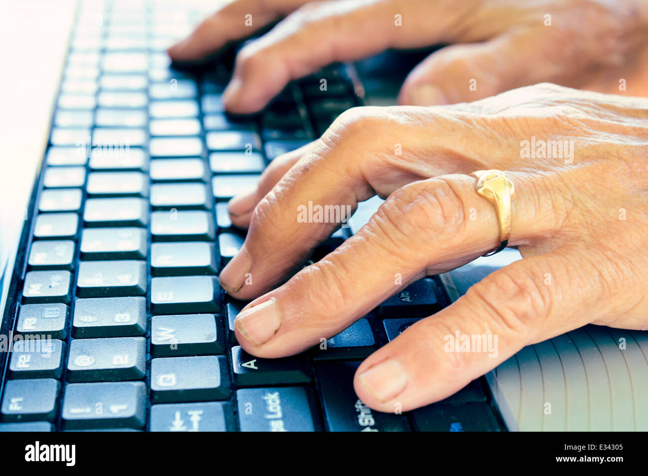 Second generation computer hi-res stock photography and images - Alamy