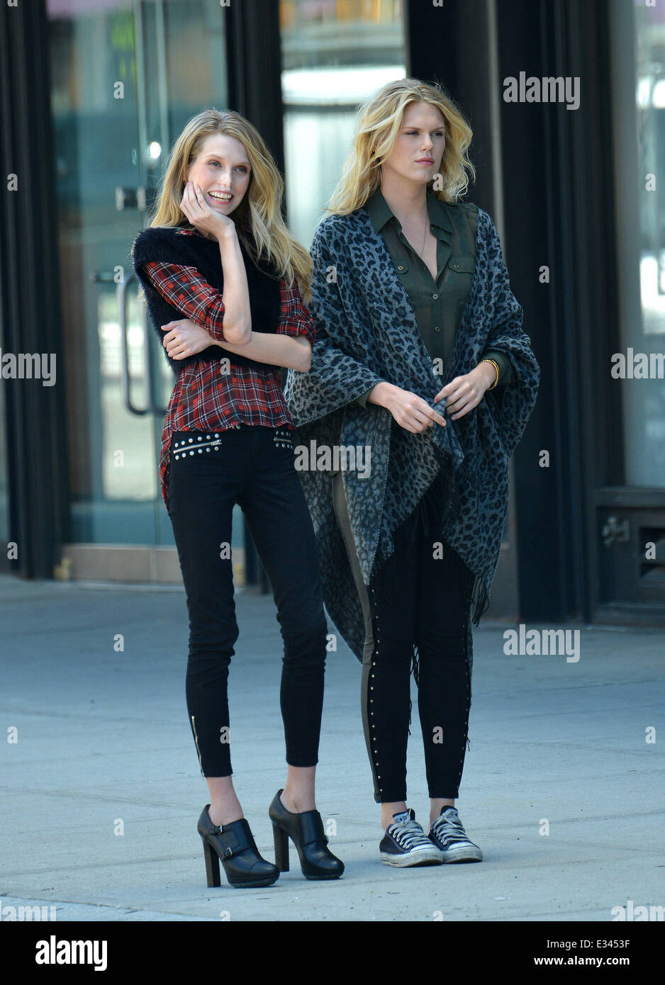 Keith Richards' daughters Theodora and Alexandra spotted doing a ...