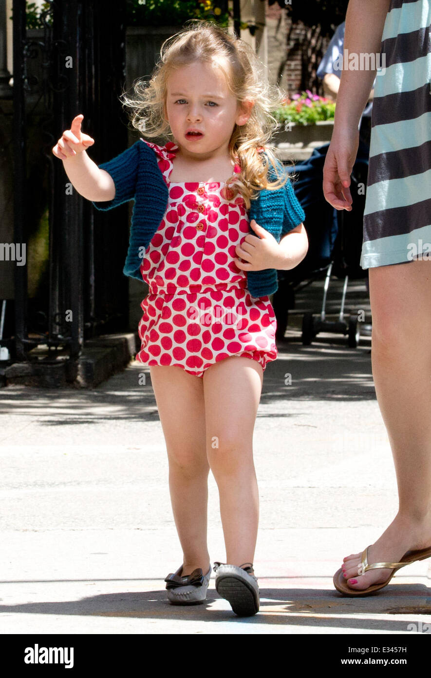 Sarah Jessica Parker's twin daughters Tabitha and Marion Broderick are ...
