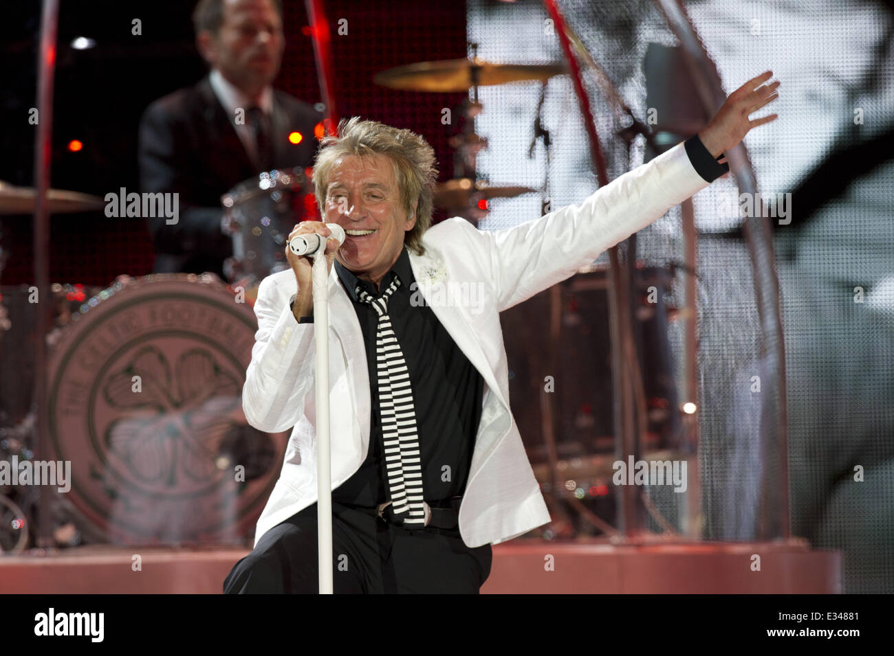 Rod Stewart performs in concert at the Ziggo Dome Featuring: Rod ...