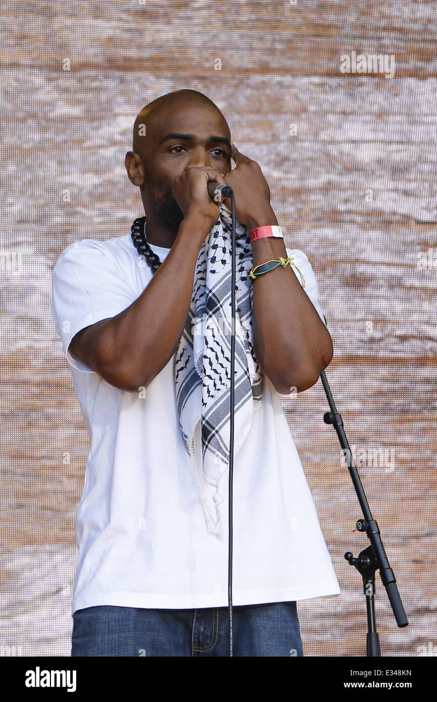 Logic preforms at ONE campaign agit8 Tate Modern Featuring: Logic Where ...