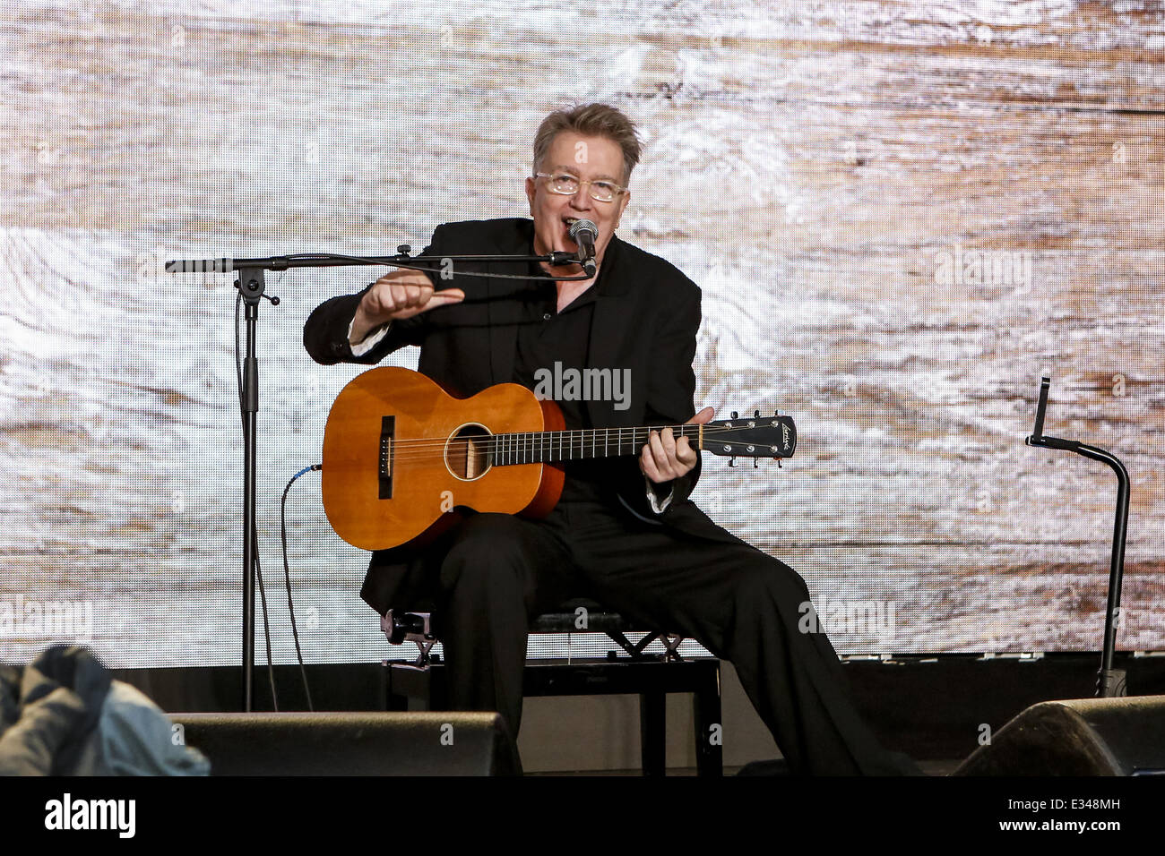 Tom Robinson preforms at ONE campaign agit8 Tate Modern Featuring: Tom ...