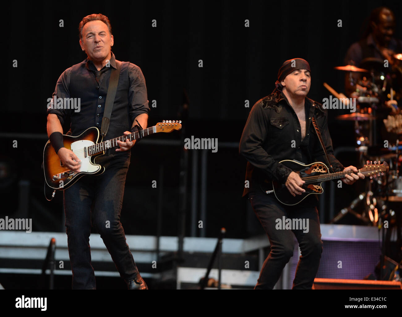 Bruce Springsteen & the E Street Band perform live at Wembley Stadium ...