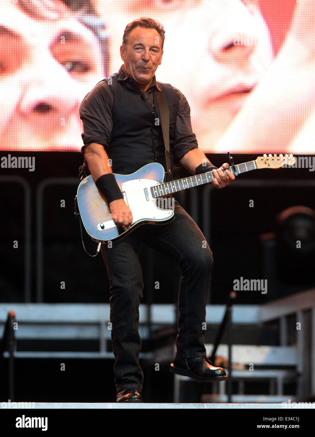 Bruce Springsteen & the E Street Band perform live at Wembley Stadium ...