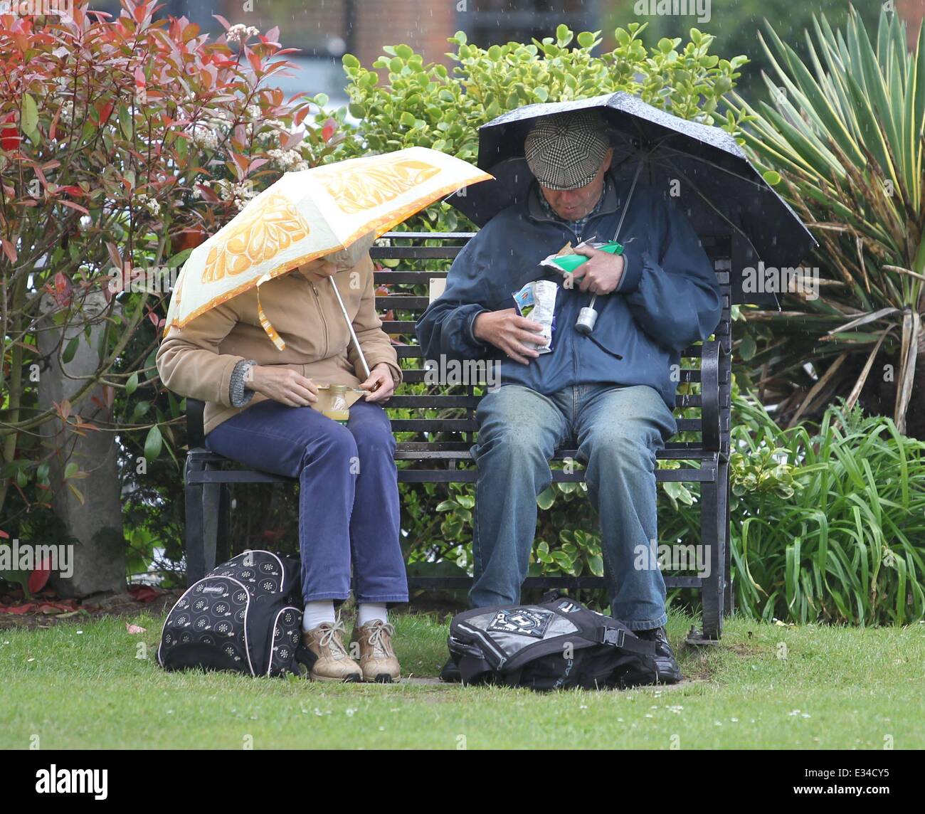 Wet weather pictures form beaconsfield hi-res stock photography and ...