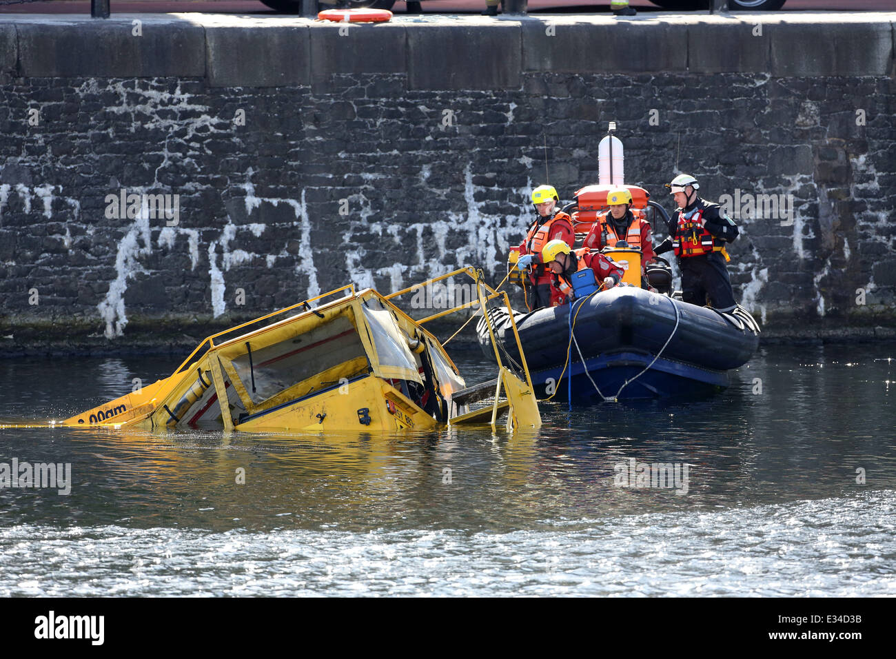 Marine amphibious force tour hi-res stock photography and images - Alamy