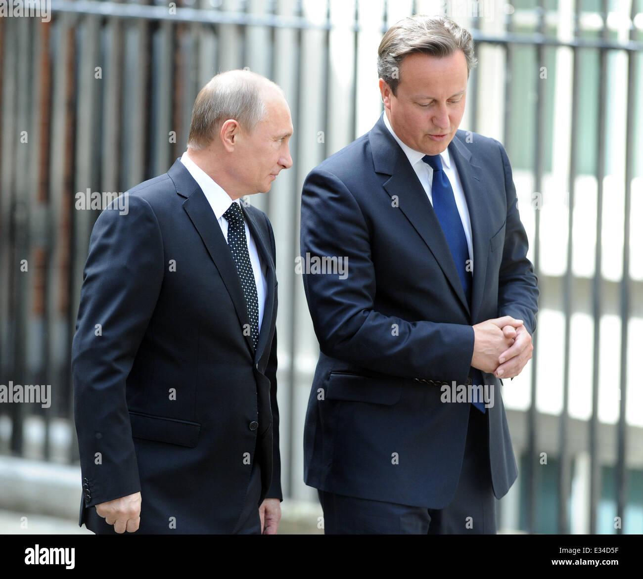 Prime Minister David Cameron meets Russian President Vladimir Putin at ...
