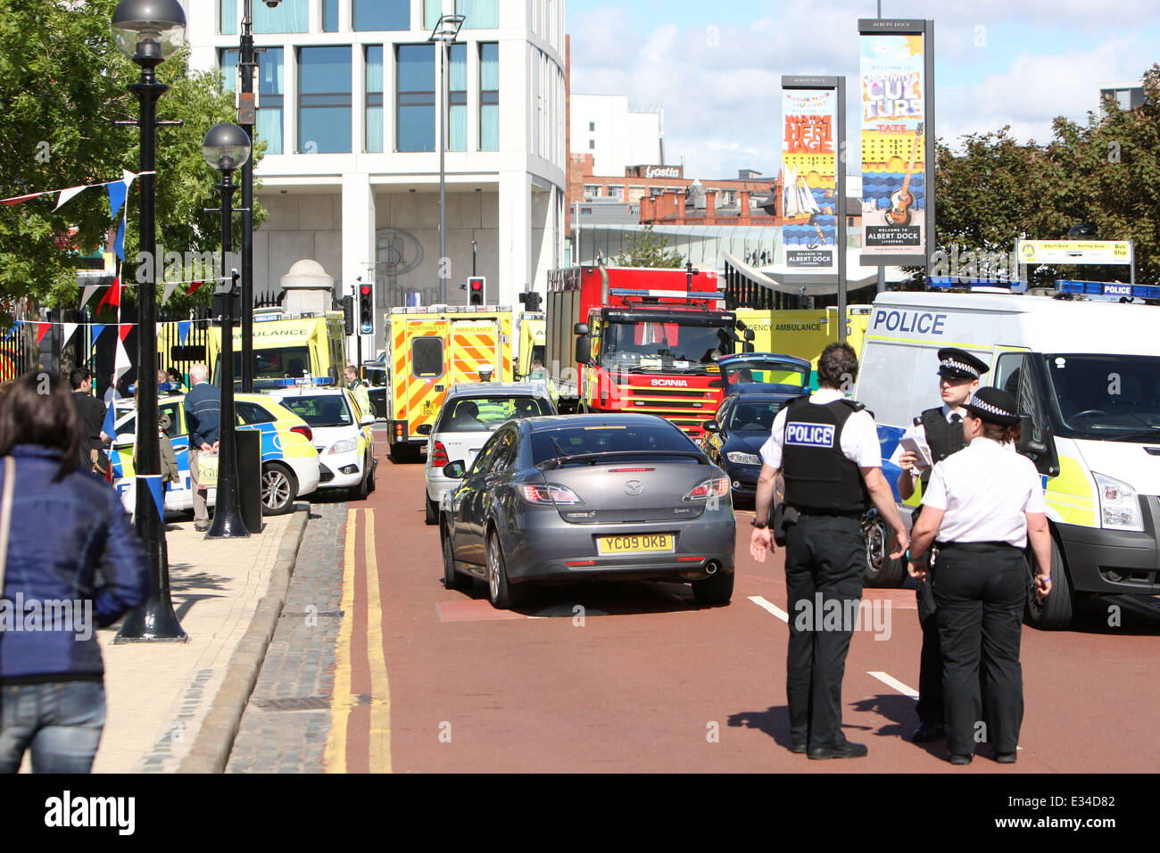 A Duck Marine amphibious tour bus sinks in the Albert Dock in Liverpool ...