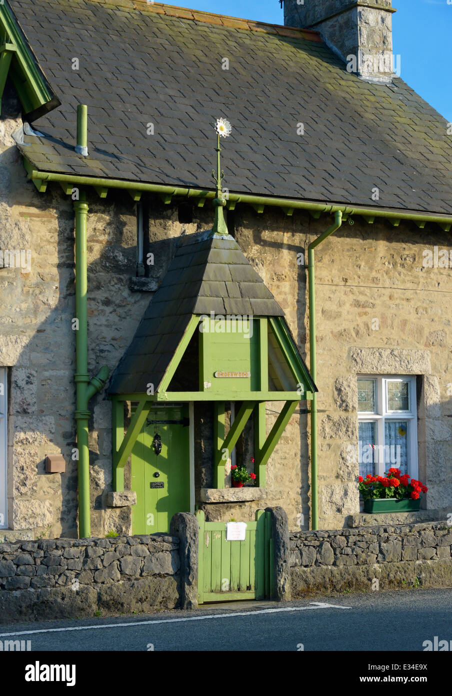 Arnside promenade hi-res stock photography and images - Alamy