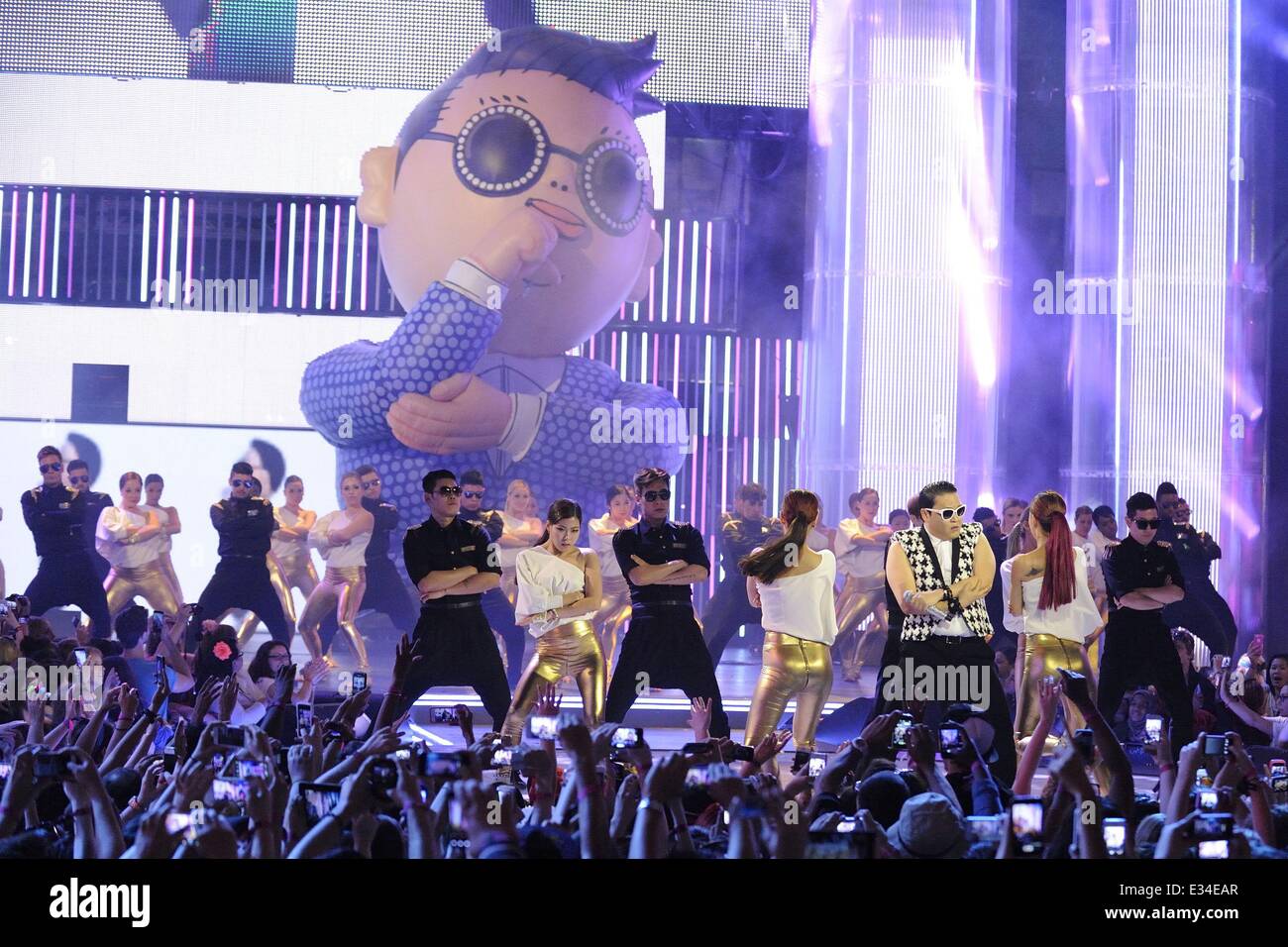 2013 Much Music Video Awards 'MMVA' show at Much Music HQ on Queen ...