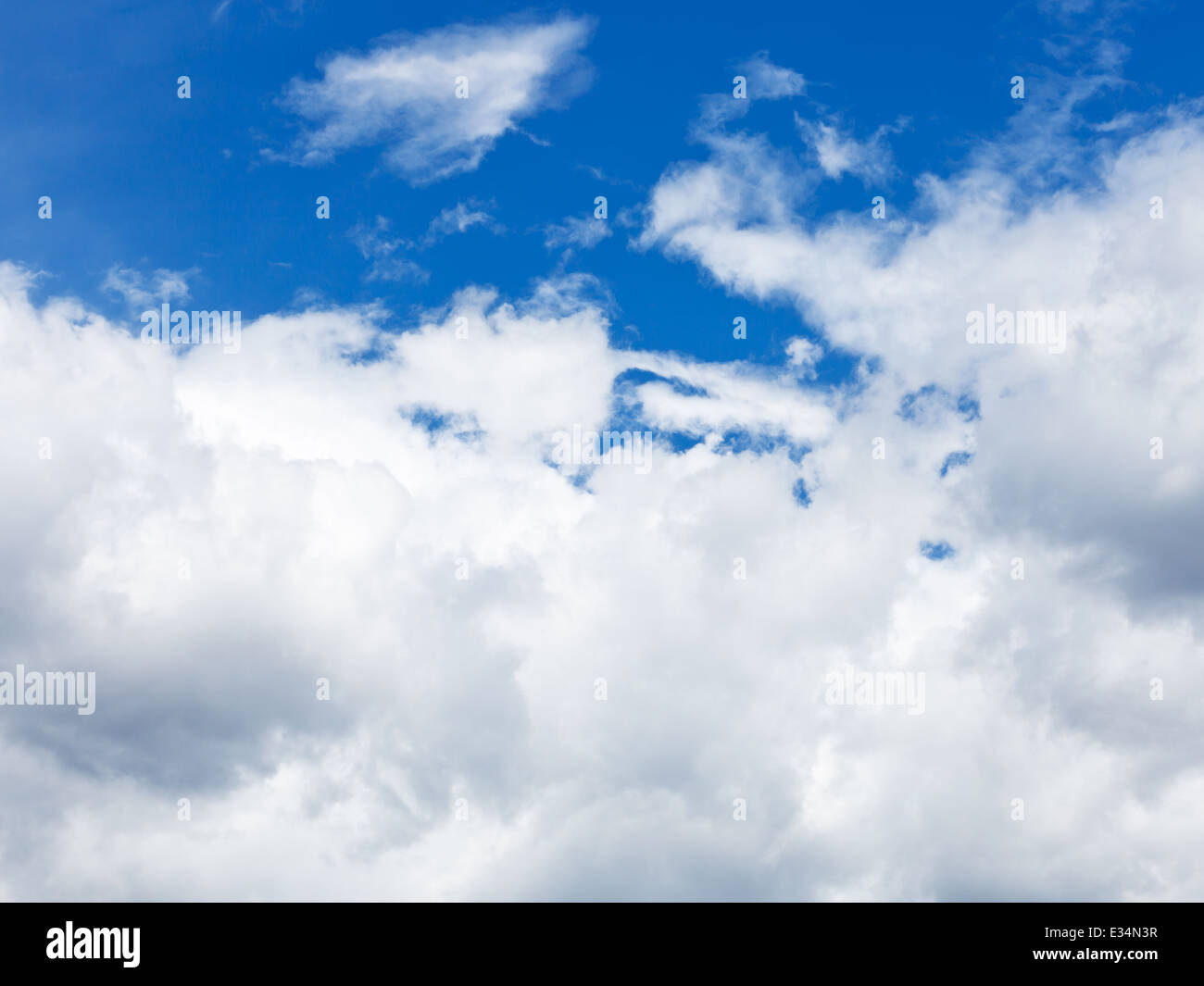 Woolpack cloud hi-res stock photography and images - Alamy