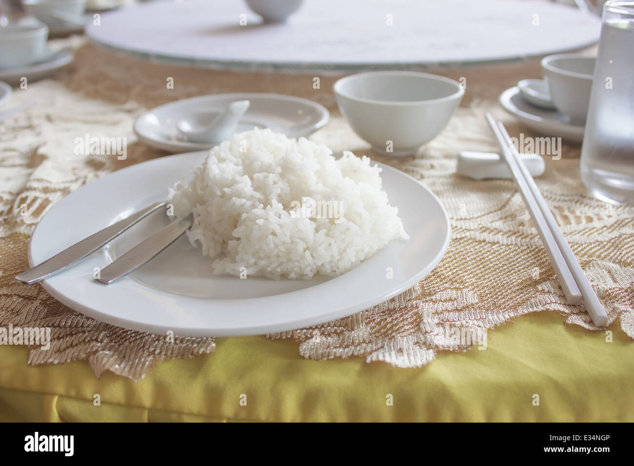 Fine dining table chair hi-res stock photography and images - Alamy