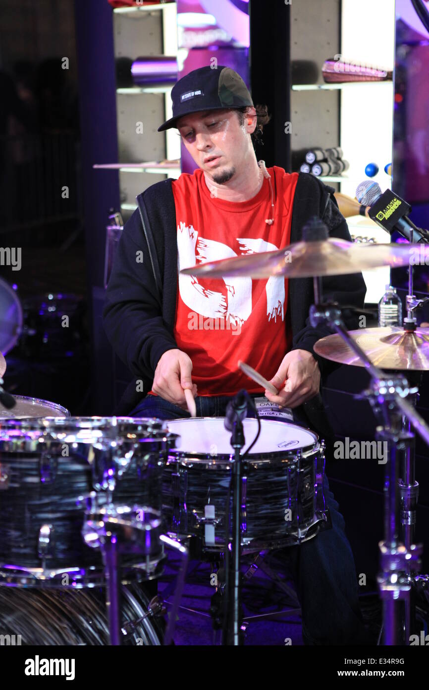 Adam deitch hi-res stock photography and images - Alamy