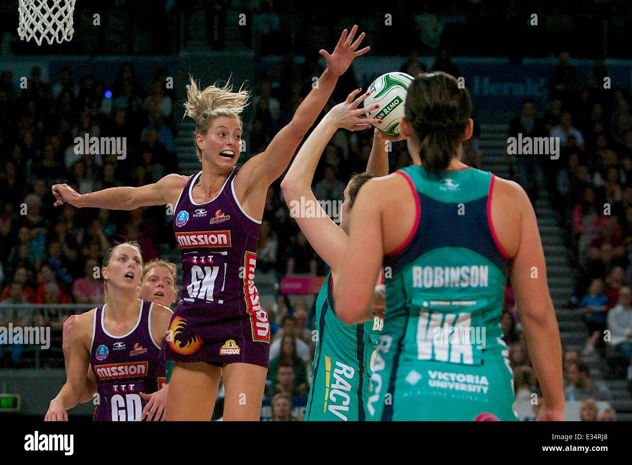 Netball shoot hi-res stock photography and images - Alamy