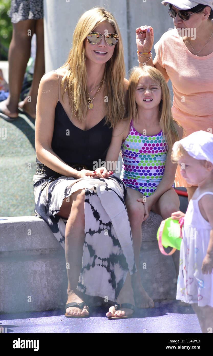 Heidi Klum and her boyfriend take her children to a park Featuring ...