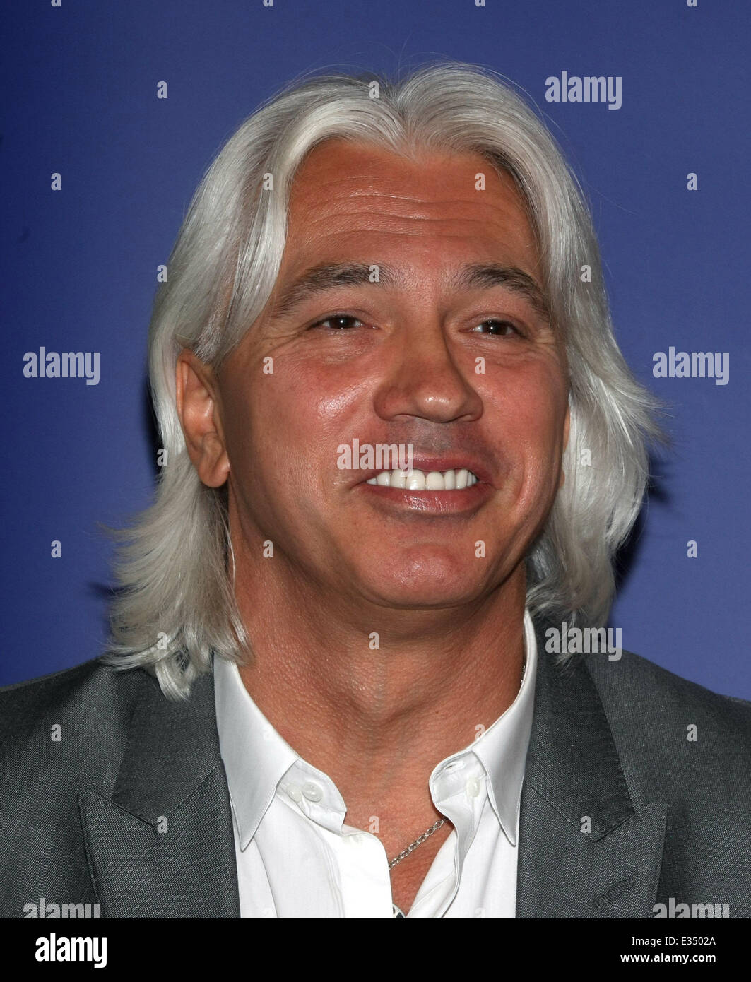 Dmitri Hvorostovsky and Anna Netrebko attend a press conference at ...