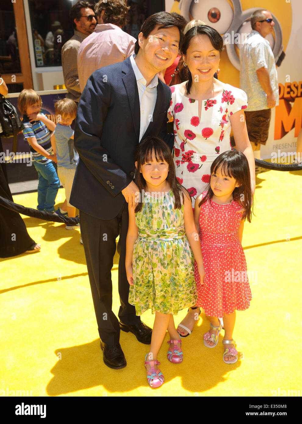 Ken jeong and family hi-res stock photography and images - Alamy