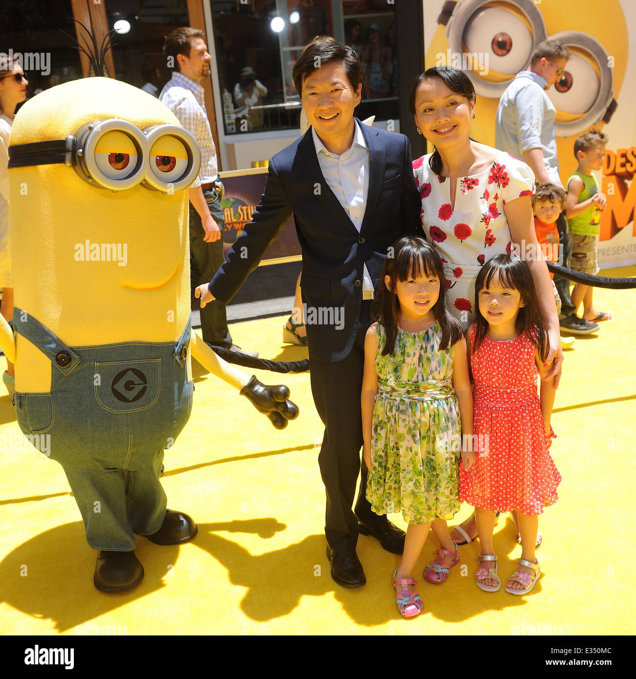 Ken jeong and family hi-res stock photography and images - Alamy