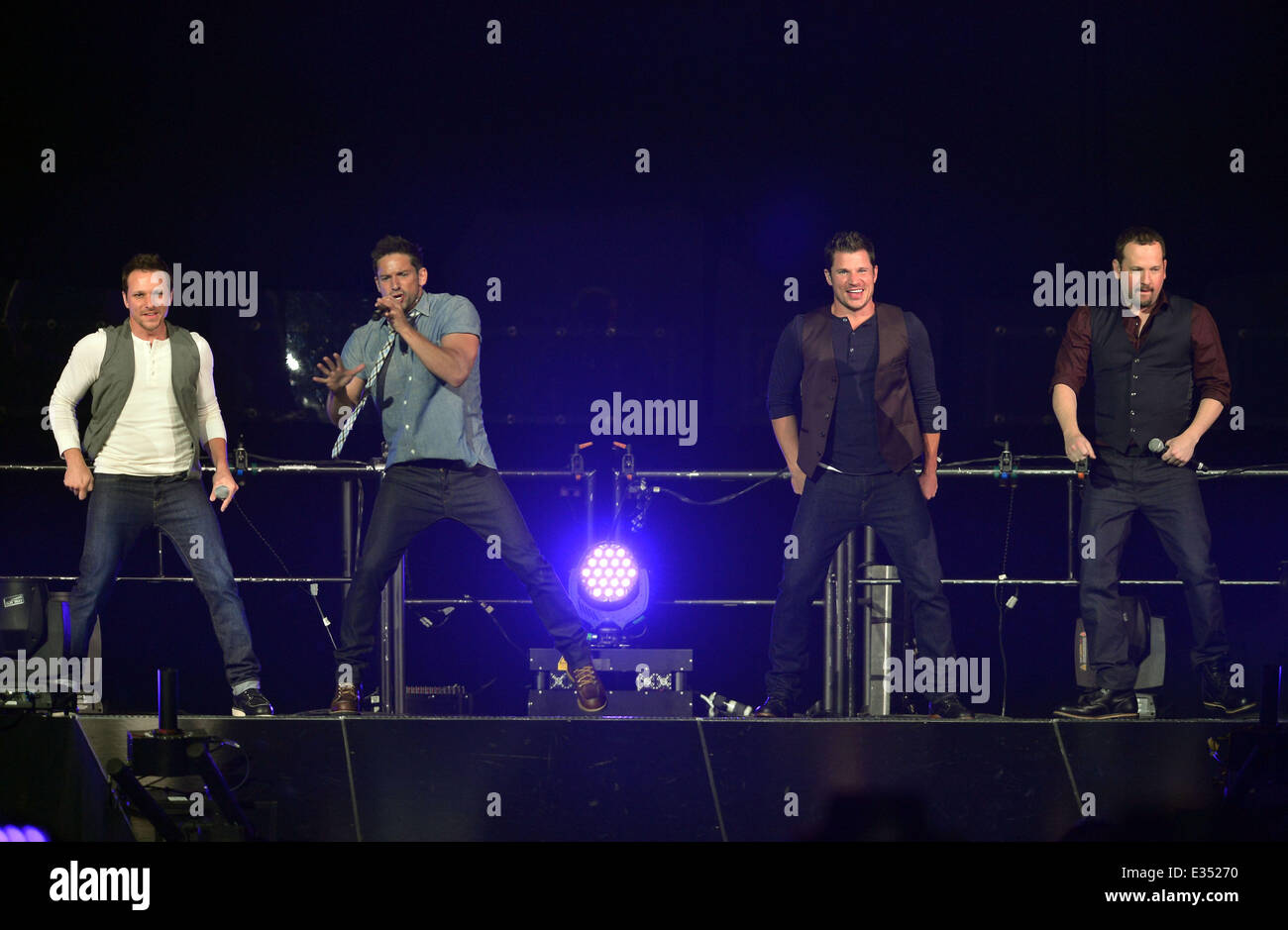 98 degrees band hi-res stock photography and images - Alamy
