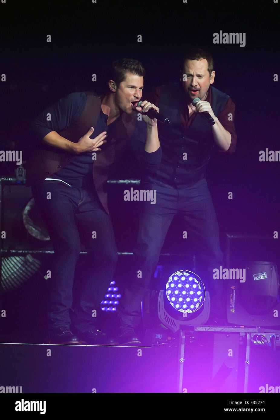 98 degrees hi-res stock photography and images - Alamy