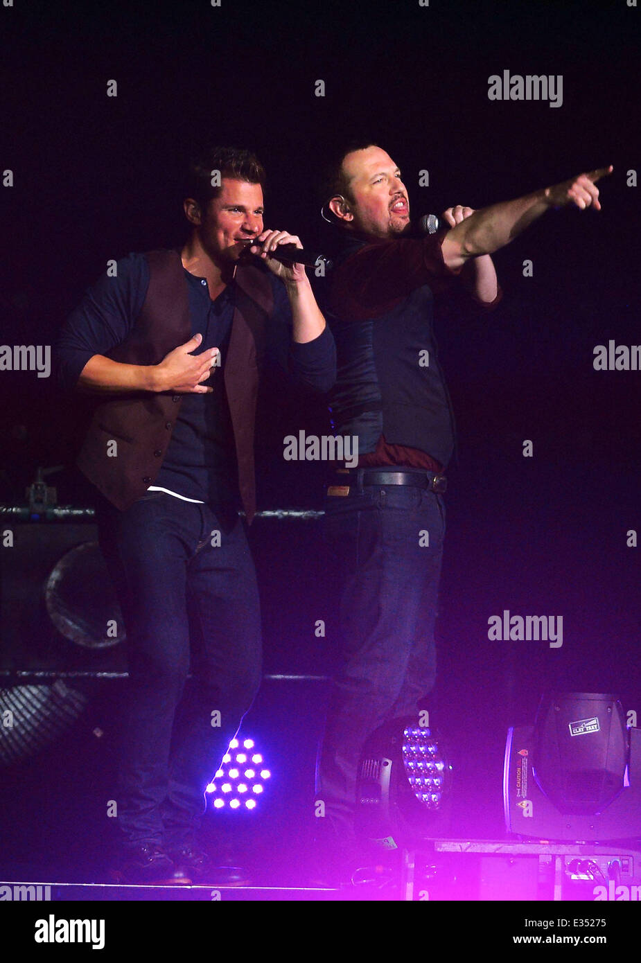98 degrees hi-res stock photography and images - Alamy