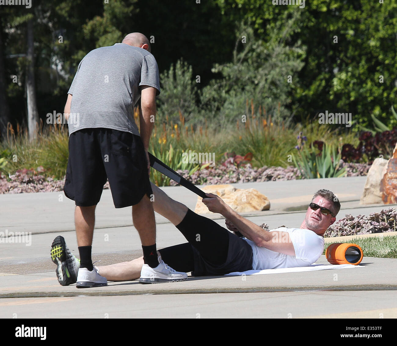 Eric Dane enjoys a day at the park with his wife and daughters. The ...