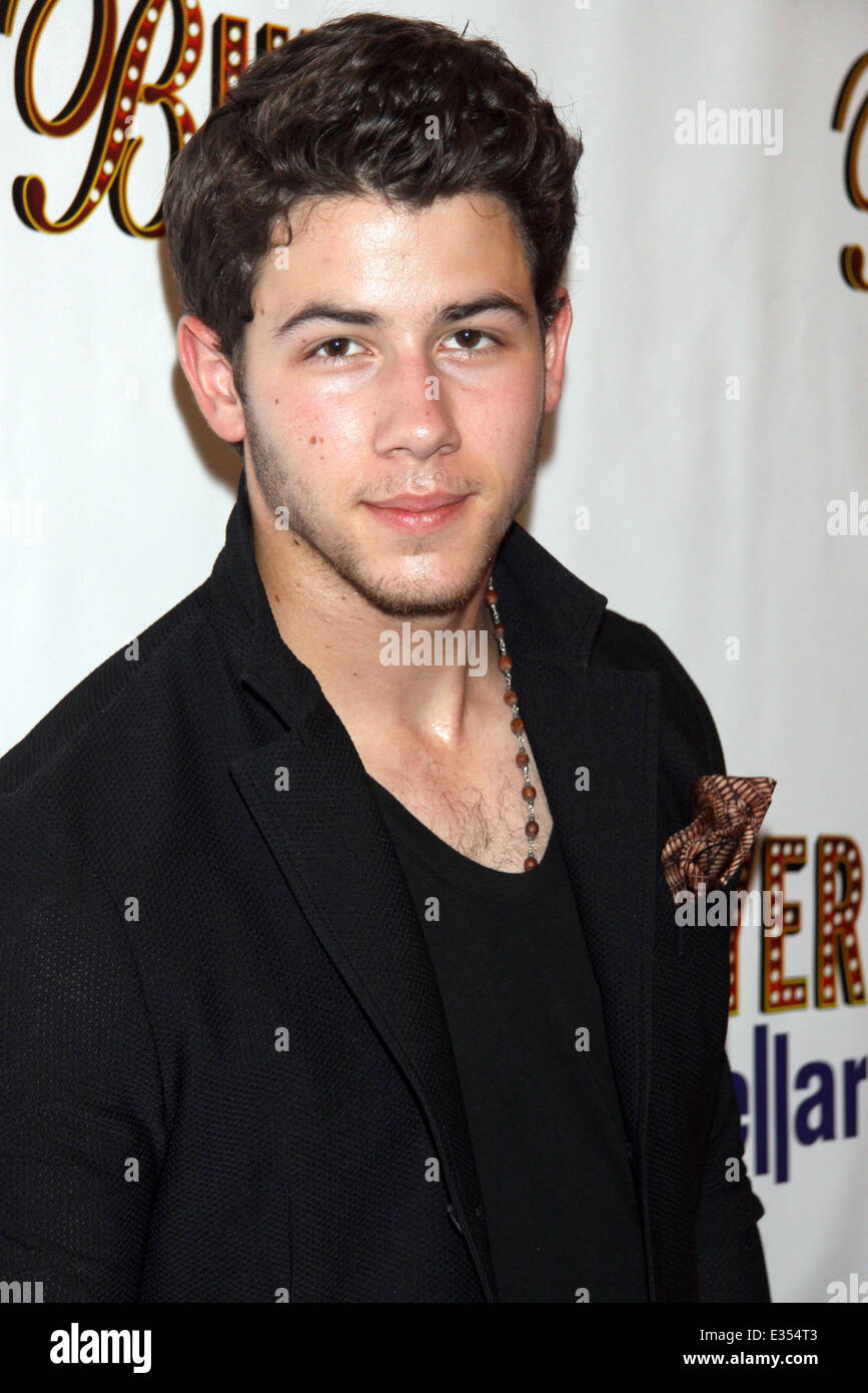 'Buyer and Cellar' opening night at the Barrow Street Theatre ...