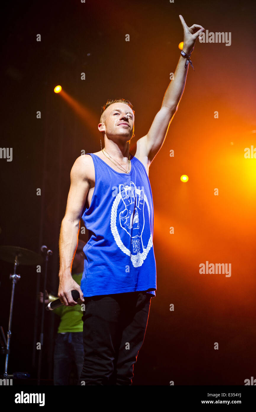 Macklemore and Ryan Lewis performing live at 'Best Kept Secret ...